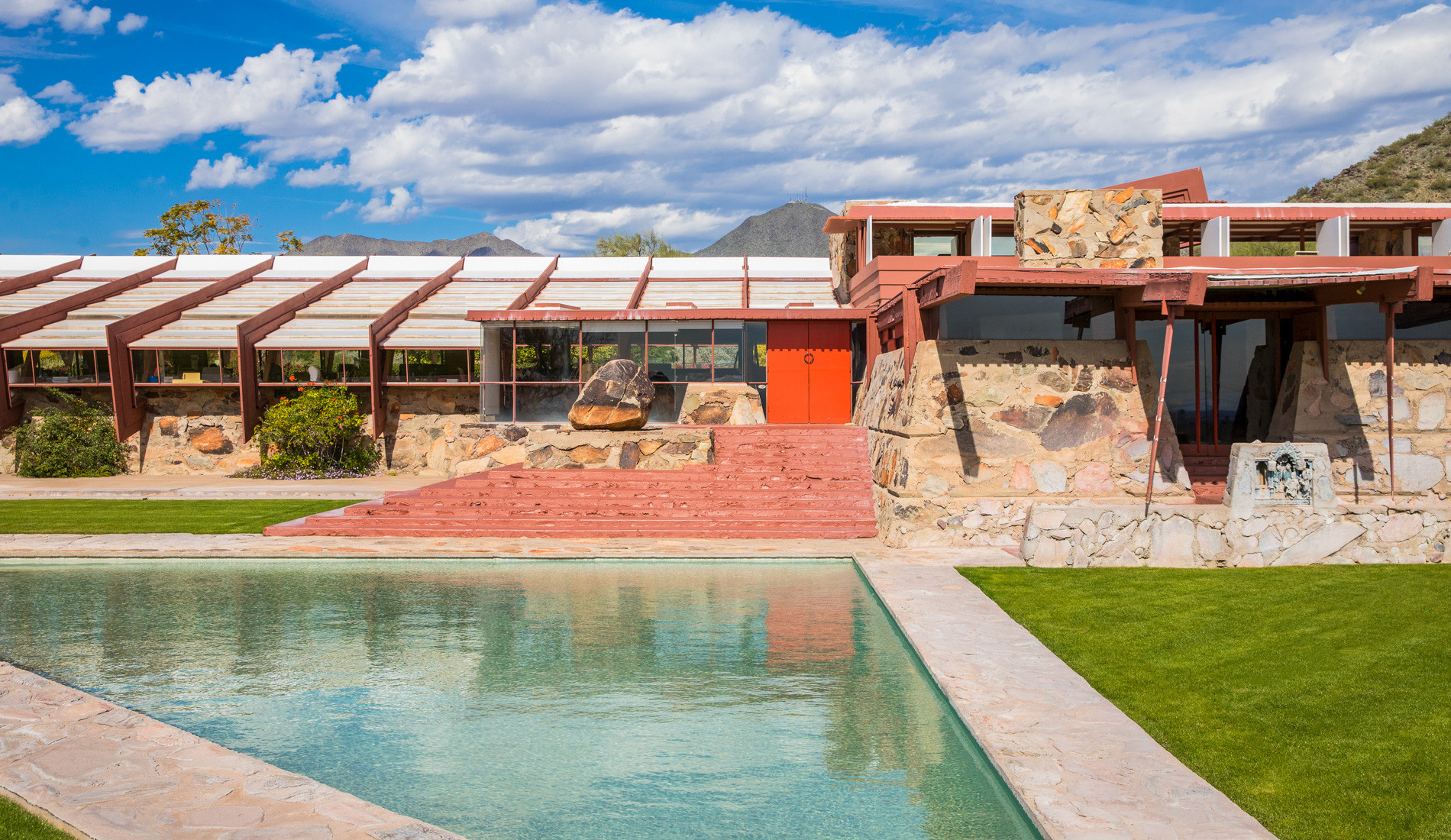 Video: Frank Lloyd Wright's Taliesin West | Andrew Harper