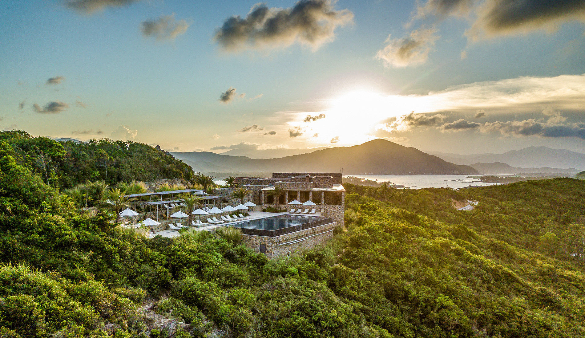 Best Amenities | Andrew Harper