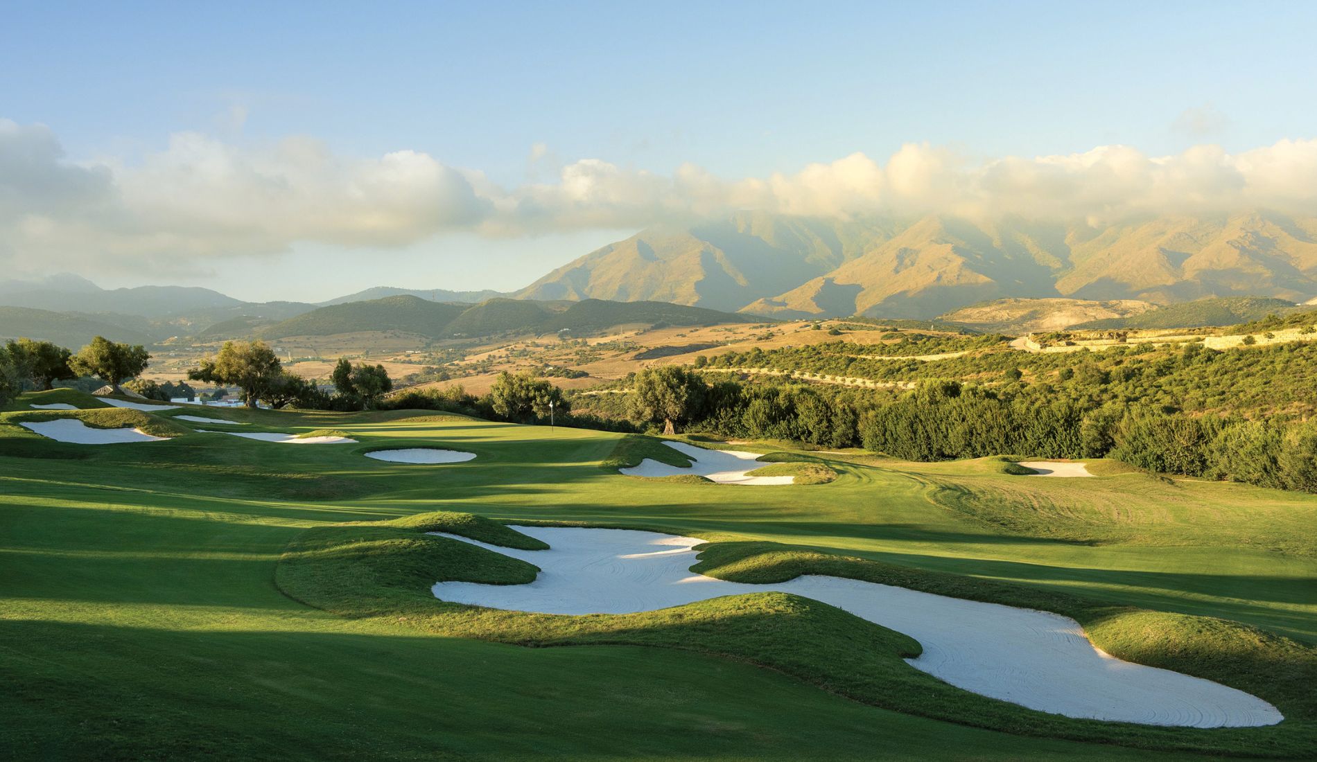 Golf Around the World | Andrew Harper